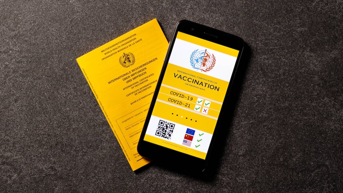 Corona-Impfpass: Die Risiken und Chancen | Handelszeitung