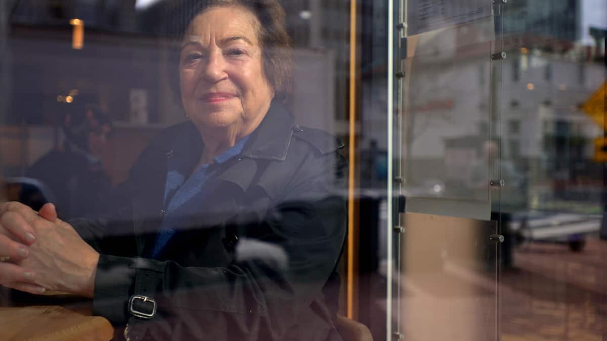 Ein Jahr nach Putins Angriffskrieg auf die Ukraine: Professorin Angela ...