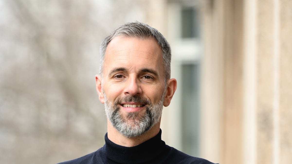 Thomas Prajer sagt, warum er zur Luxuswohnung gratis einen Porsche ...