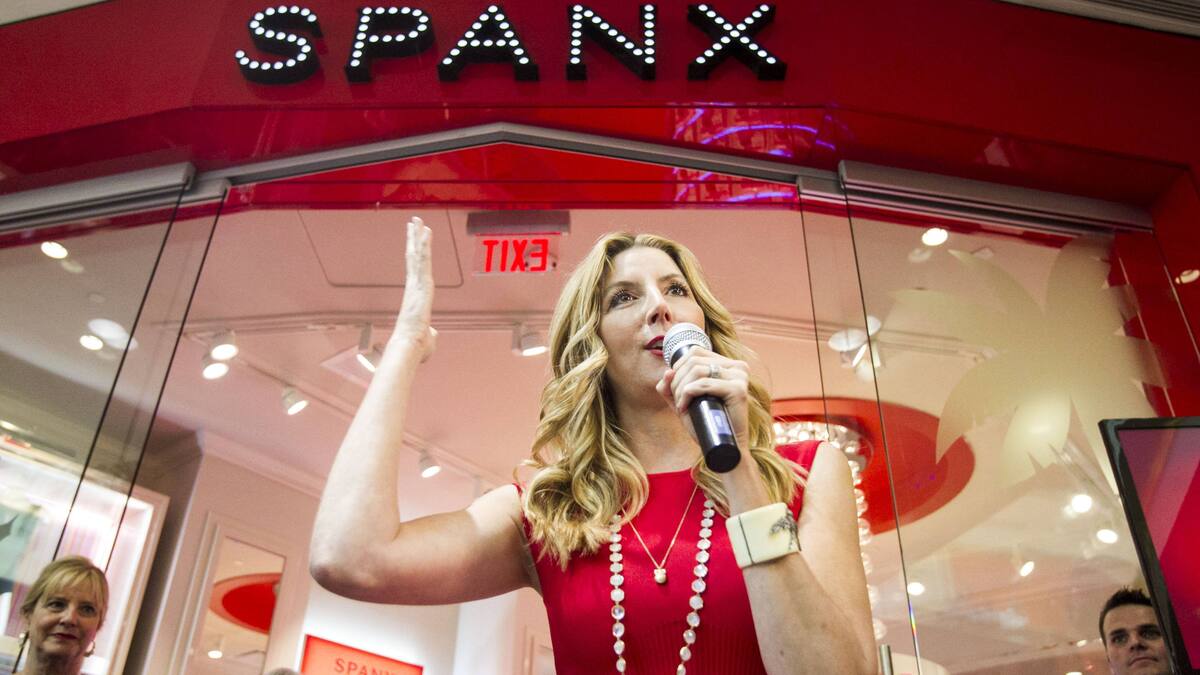 Spanx: Sara Blakely wird mit Shapewear Milliardärin | Handelszeitung