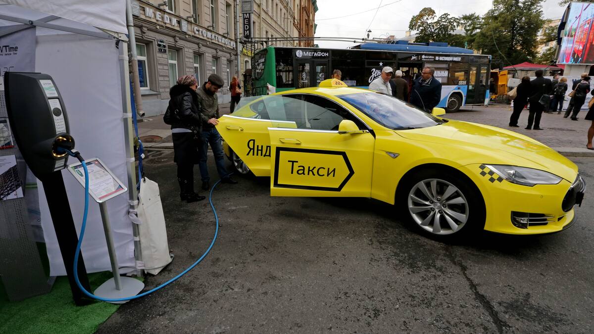 Erste autonome Taxis von Tesla sollen 2020 starten | Handelszeitung