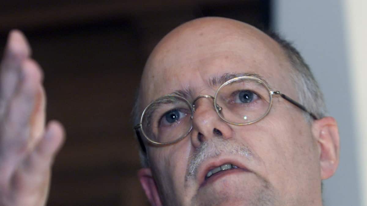 Ex-Bankenprofessor Janssen: Schlappe gegen Presse | Handelszeitung