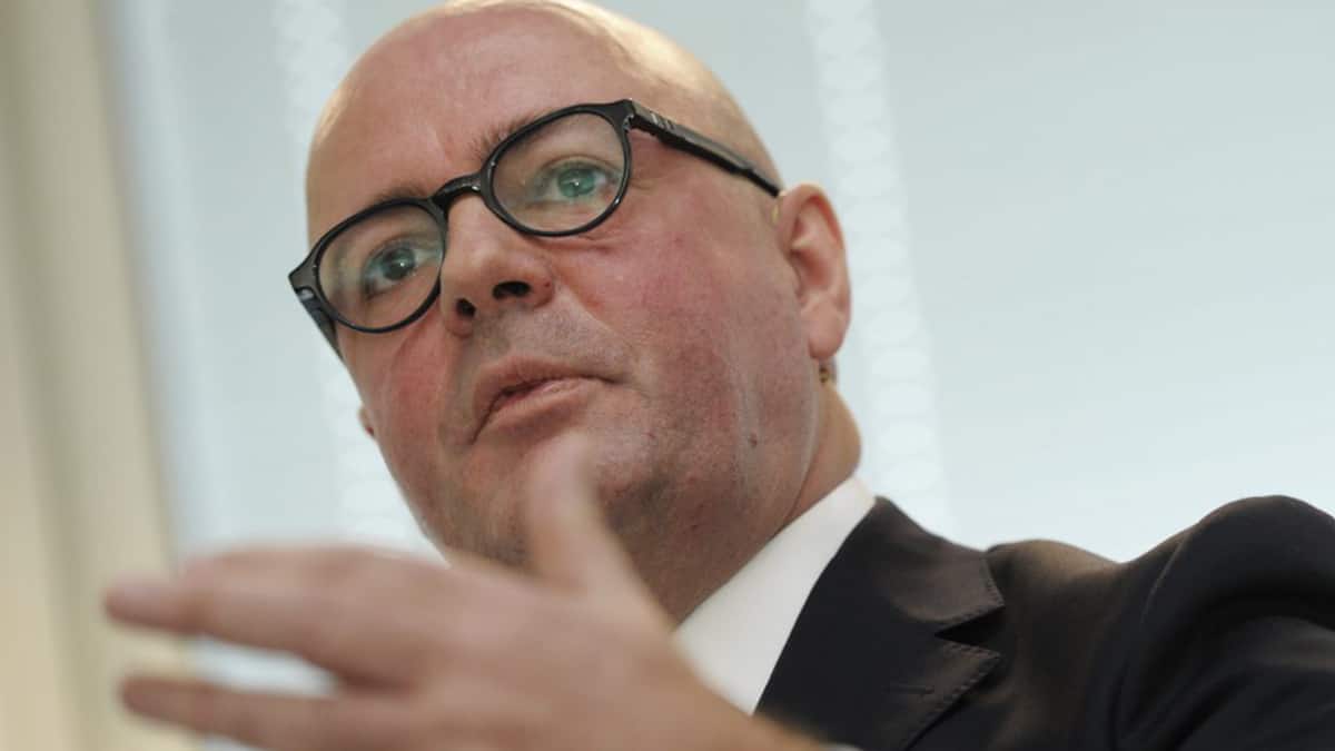 Ex-Vögele-Chef feuert Chlaus und erntet Shitstorm | BILANZ