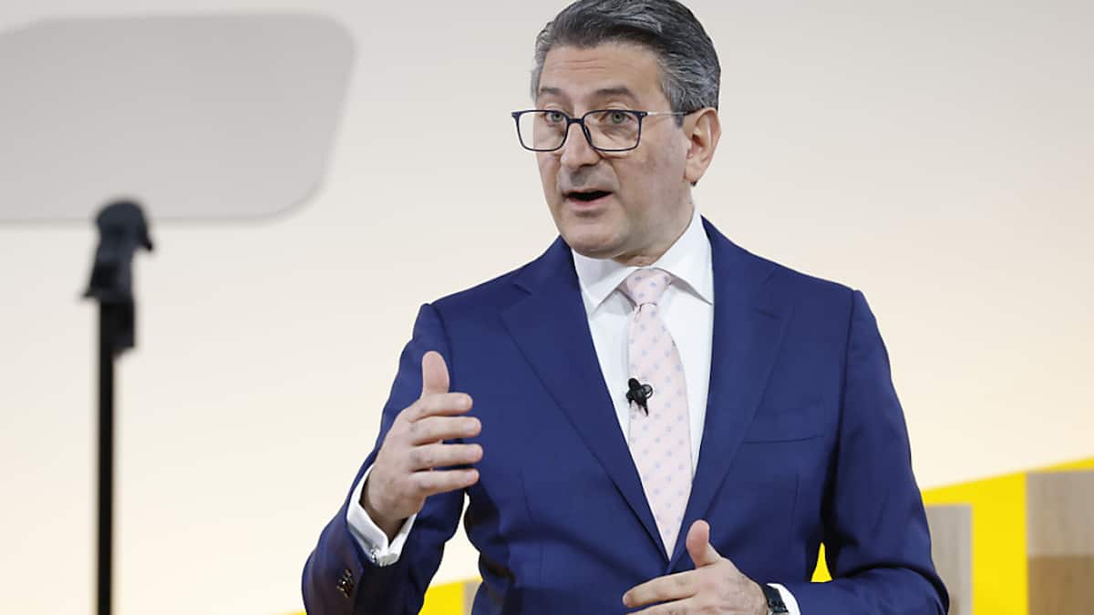 Konzernchef Roberto Cirillo kündigt Sparkurs an: Die Post will bis Ende Jahr hundert Millionen ...