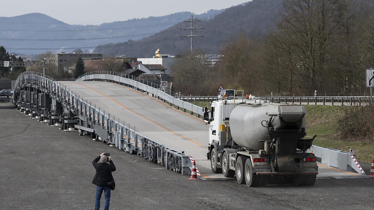 Optimierte "Astra-Bridge" bereit für Einsatz auf Solothurner A1 ...