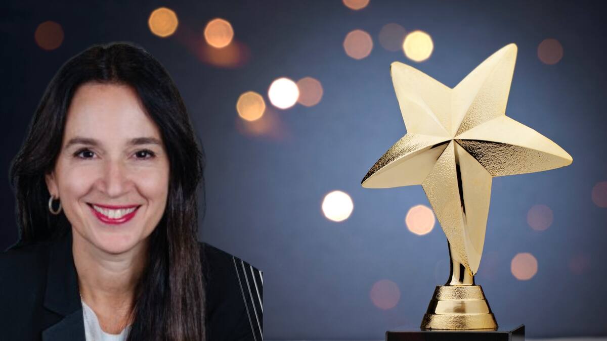 Anne Fortin gewinnt Women in Insurance Award 2022 | HZ Insurance