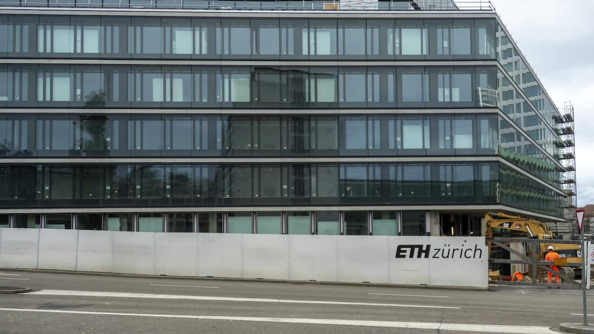 ETH bleibt unter den Top 10: So performen die Schweizer Universitäten ...