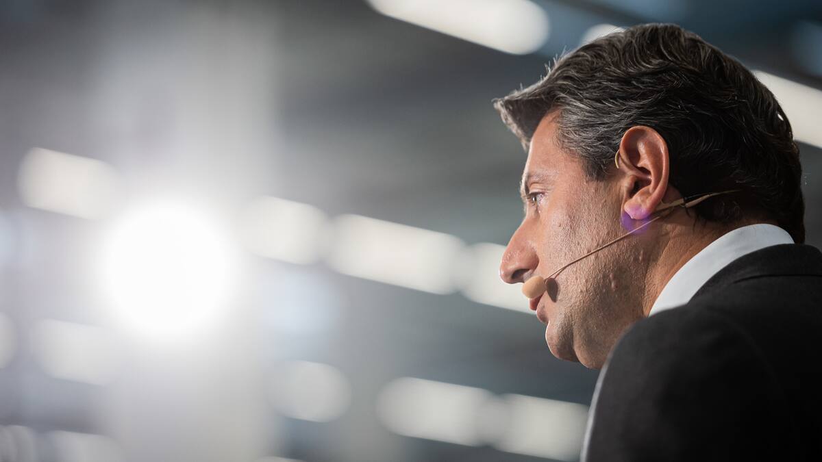 Postchef Roberto Cirillo sucht neue Einnahmen | Handelszeitung