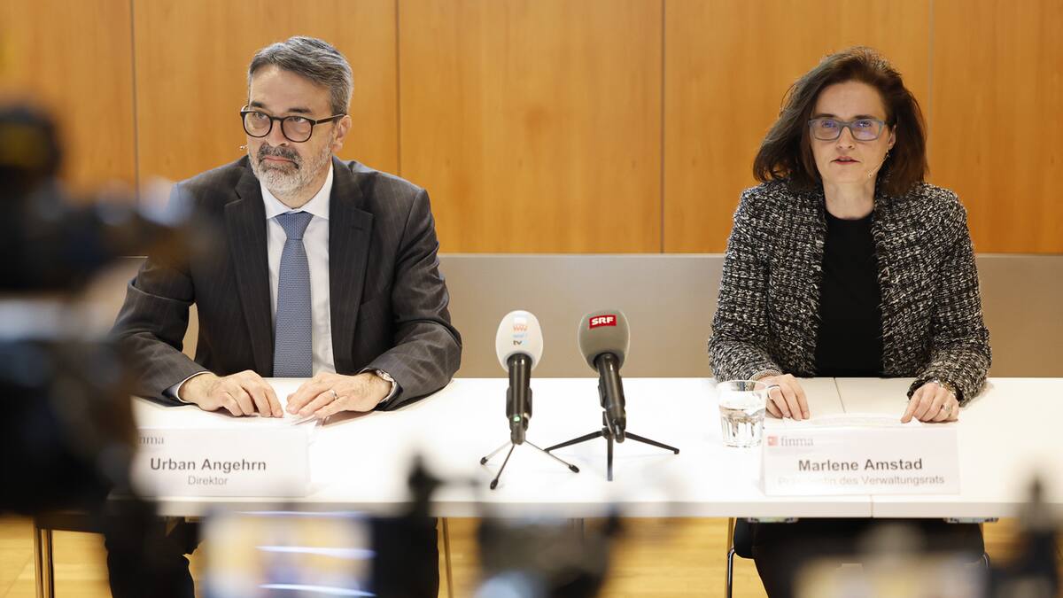 Umfrage: Soll die Finma nach dem CS-Debakel mehr Befugnisse erhalten ...