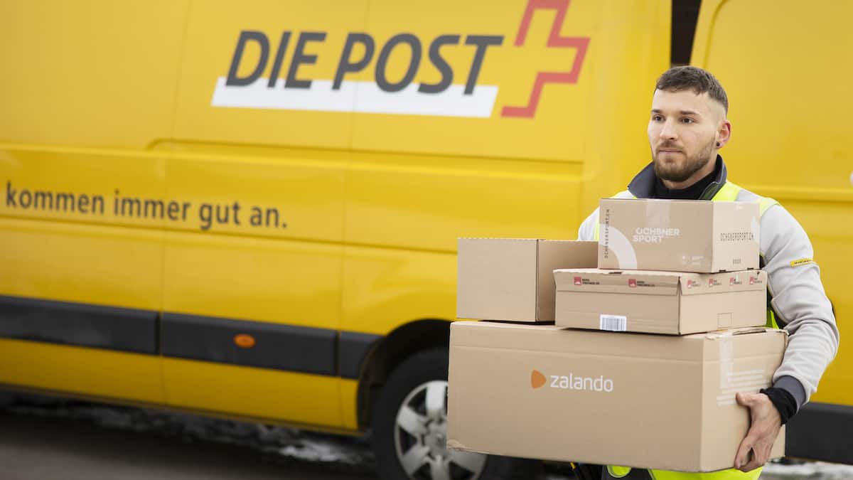 Ein Schritt zu mehr Lohntransparenz: Die Schweizerische Post schreibt ...