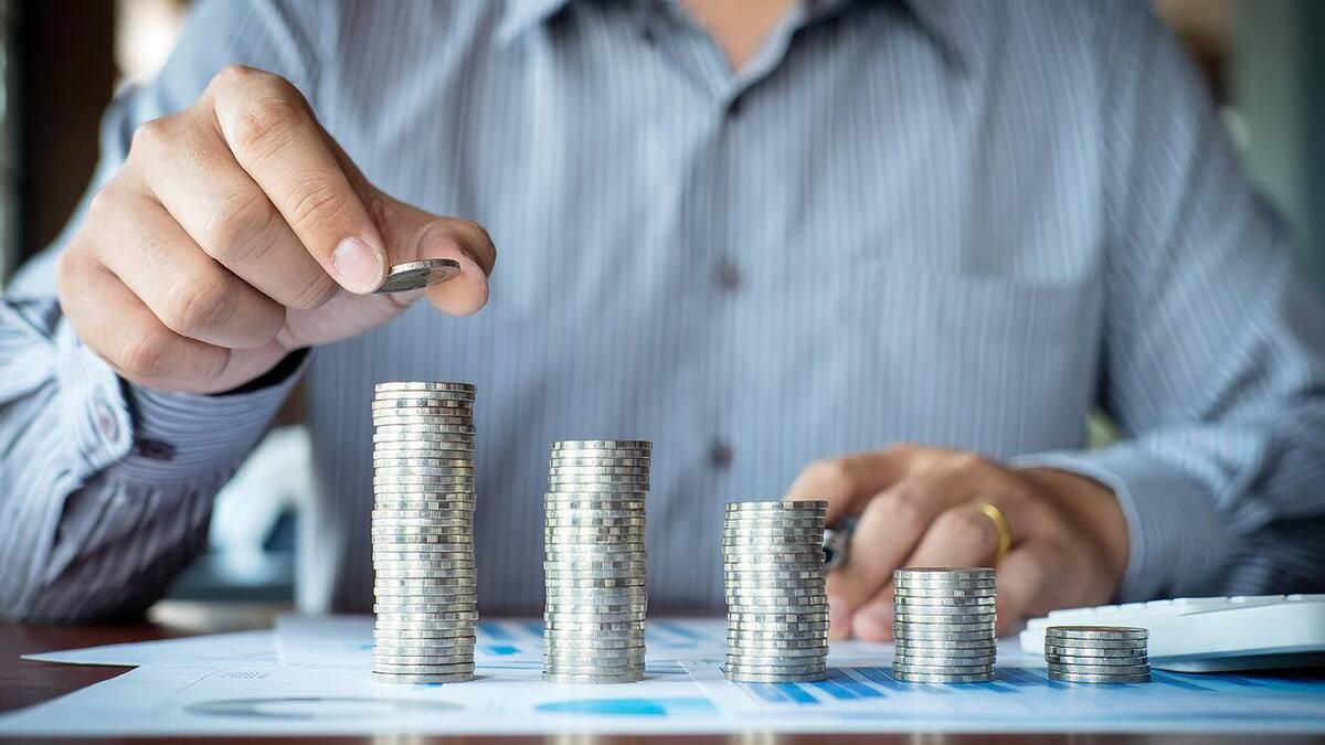 Wer als Führungskraft viel verdienen will, sollte im Finanzsektor tätig ...