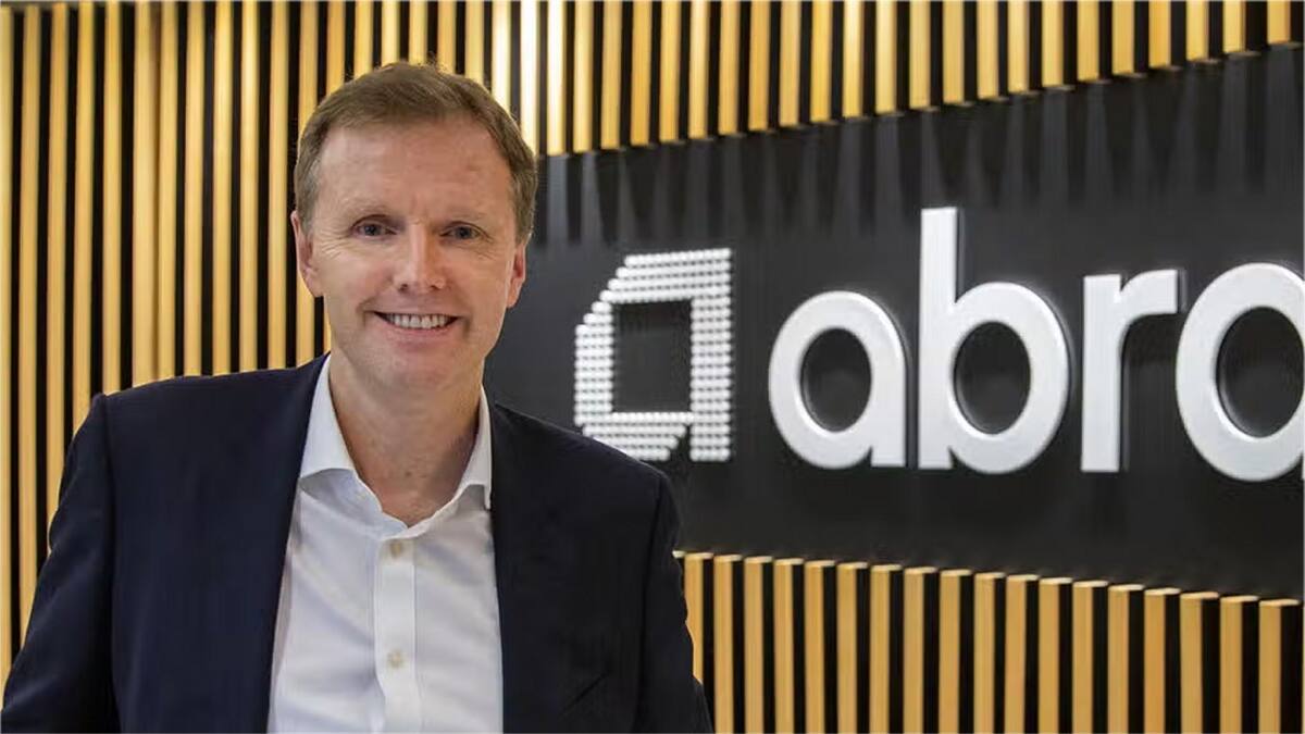 Stephen Bird tritt als Abrdn-Chef zurück | HZ Banking