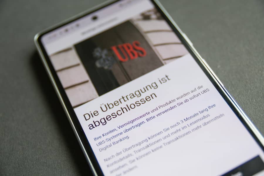 Ex-CS-Banker und UBS-Mitarbeitende berichten: 700 Stellen in der Schweiz schon weg – so läufts ...